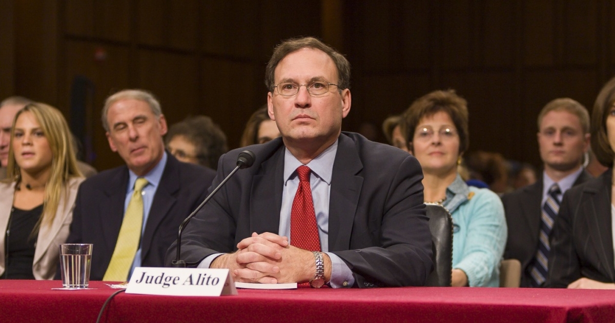 US Judge Refuses to Resign Amid Controversy