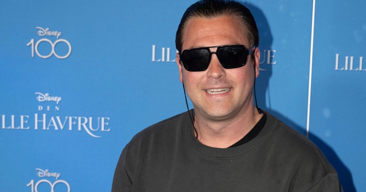 Ulven Peter kunne ikke undvære skærmen: Her ser du ham igen