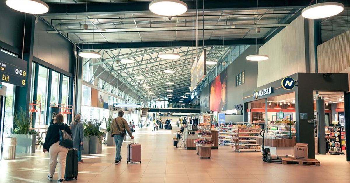 Værkaoset i nord: Flyplass stengt og ferjer innstilt