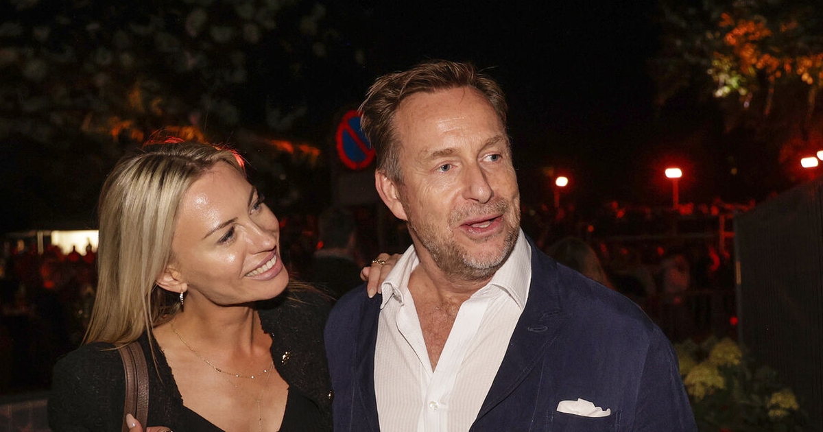 Katherine Diez med voldsom Adam Price-beskyldning: Hev andre med i seng