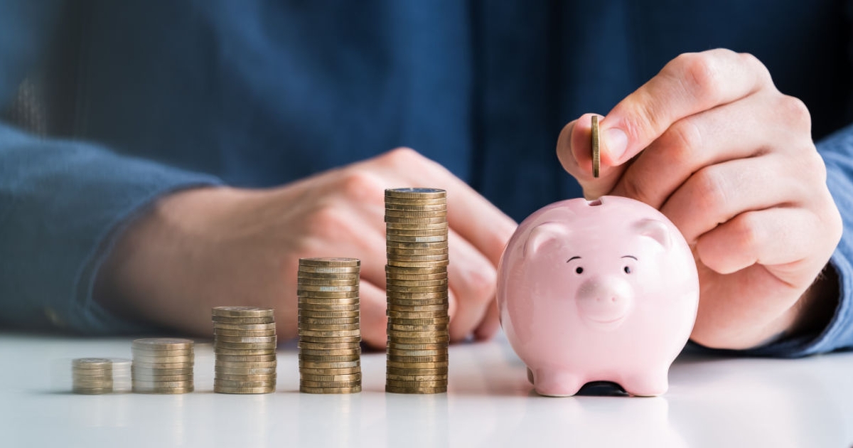 13-årig datter brænder over 400.000 kroner af familiens opsparing op ...