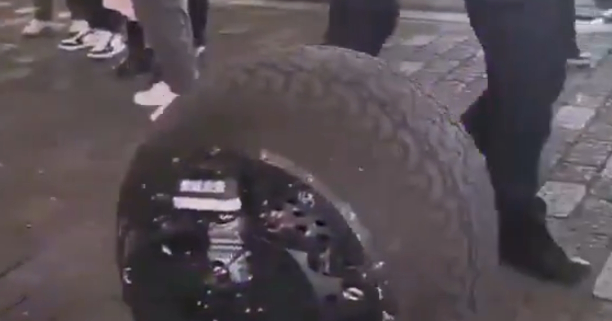 VIDEO: Spherical Police Robot Revolutionizes Law Enforcement in China