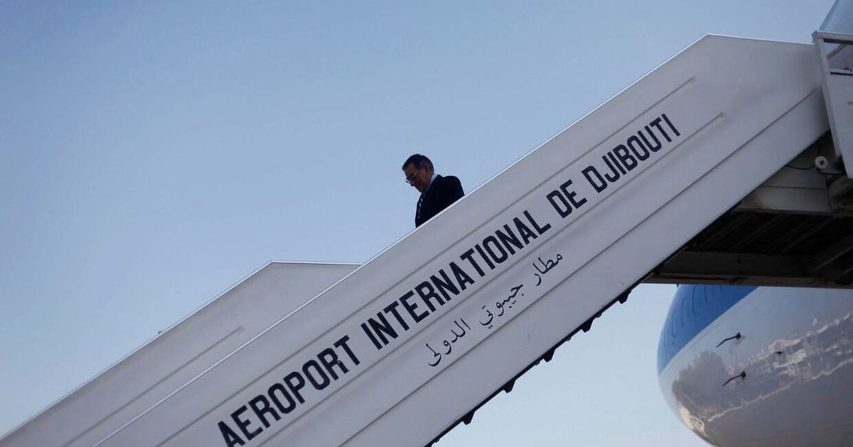 Dro på ferie - nå har han vært strandet i 16 år