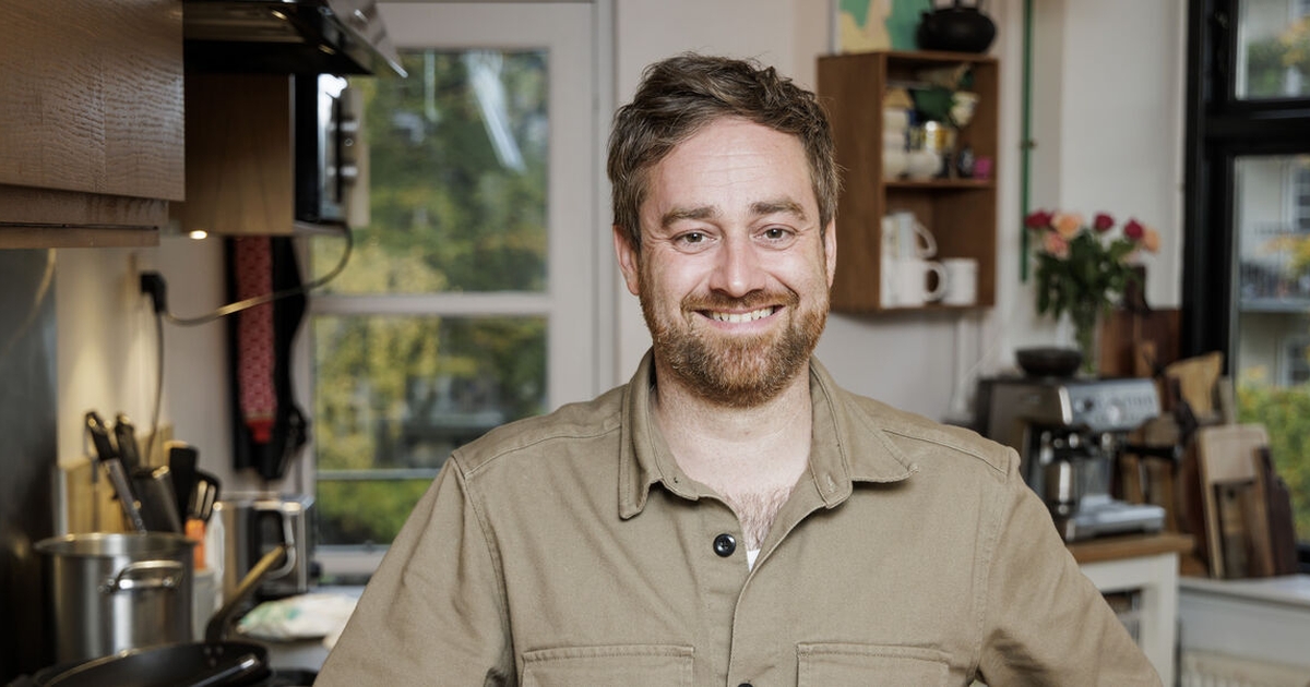 Gorm Wisweh med kærlig gestus: Bliver foreviget