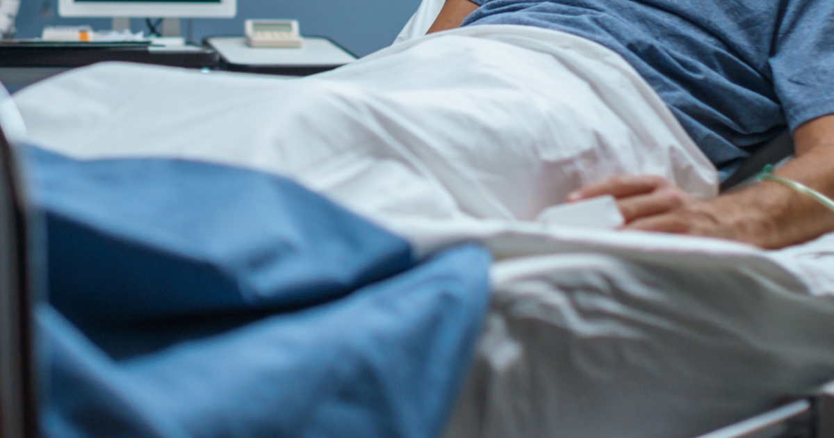 En person død efter smitte med sjælden virus i England