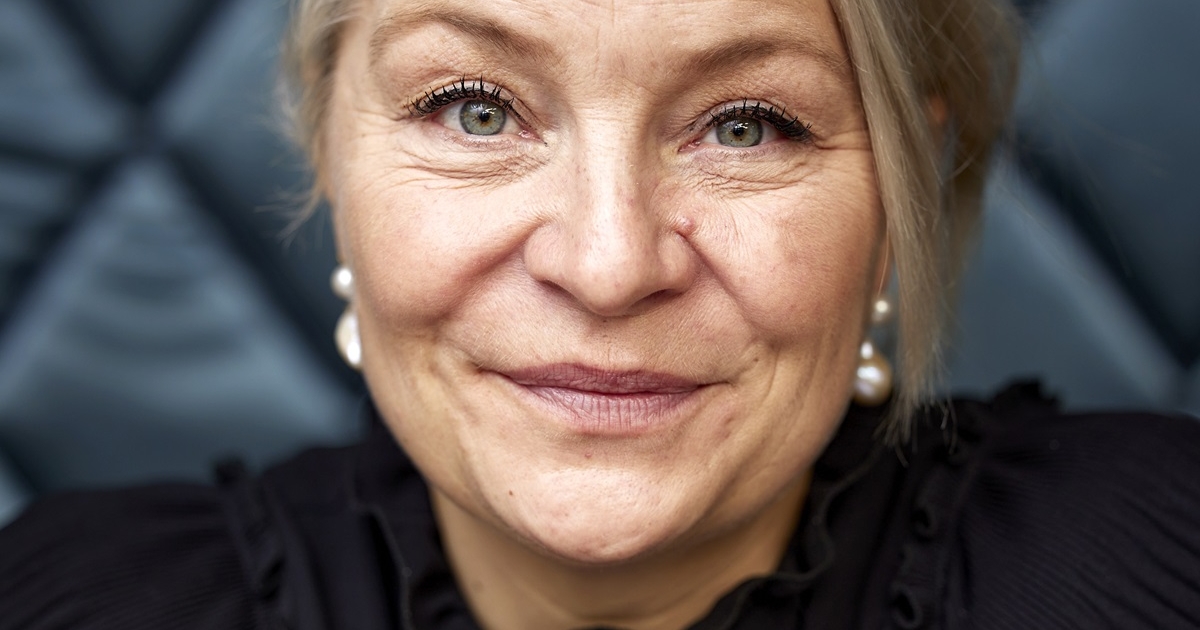 Signe Lindkvist deler sommer-billede: Overlader meget lidt til fantasien