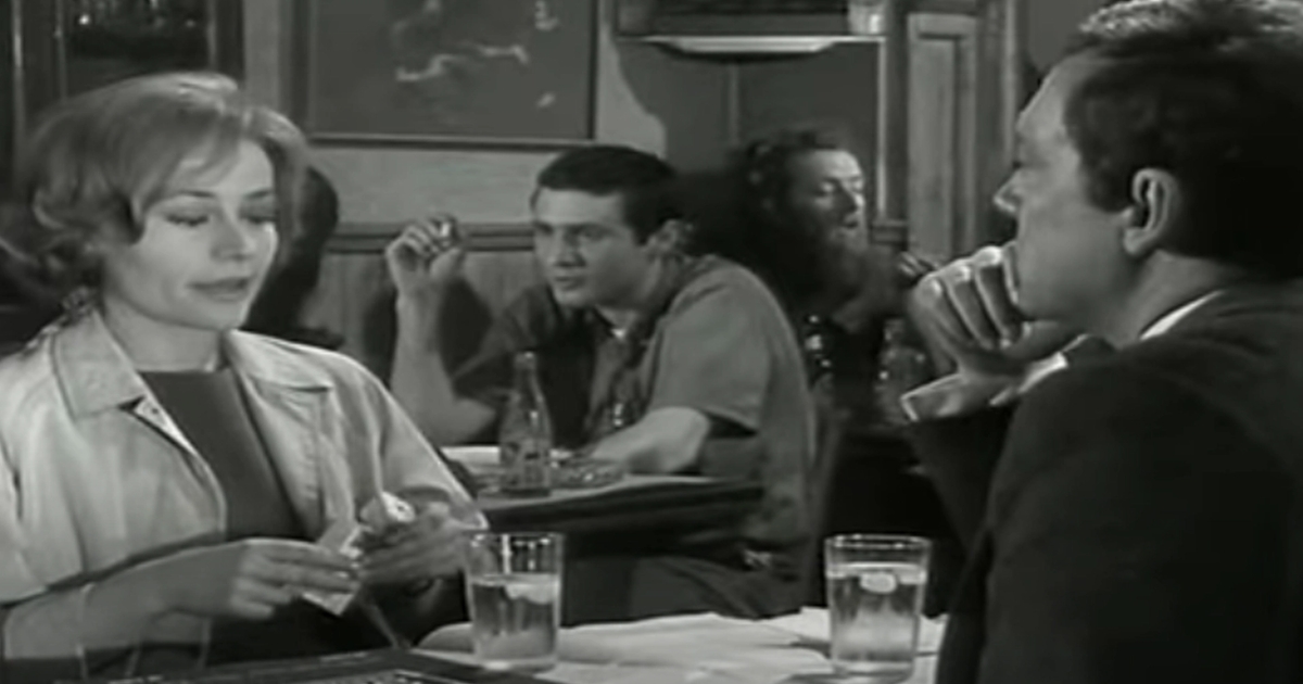 Kan du kjenne igjen statisten i denne filmen fra 1965? I dag er han et av de største Hollywood ...