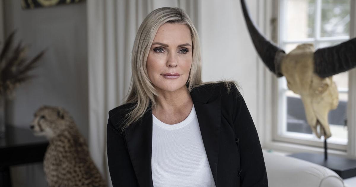 Tydeligt berørt Janni Ree reagerer for første gang siden Karstens ...