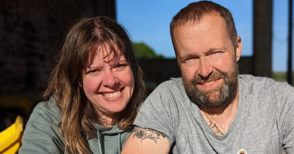 Sally og familien måtte aflyse ferie til over 20.000 kroner: Hotellet var en ‘gigantisk ovn’