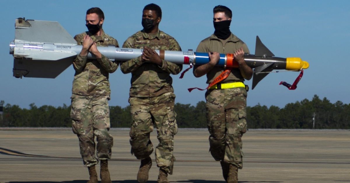 Ukraine turns American missiles into homemade air defense