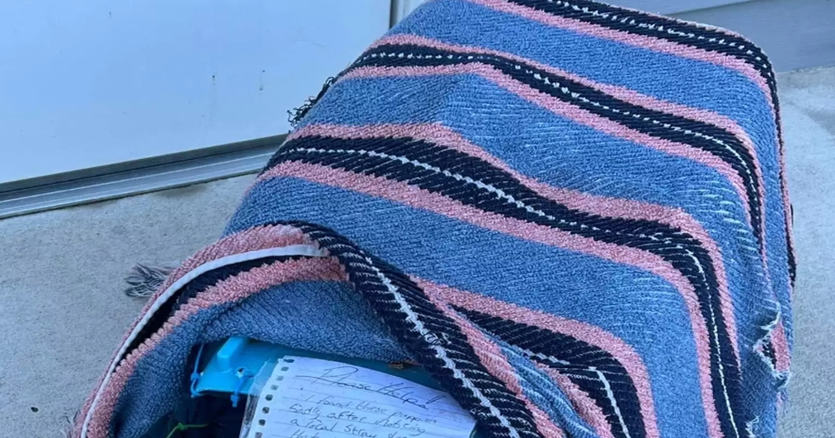 Kvinde finder en kasse med en seddel på foran sit arbejde: Sedlen får ...