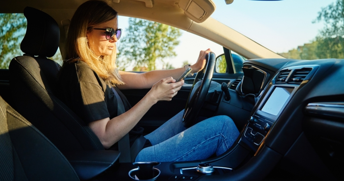 Færdselsbetjent afslører: Sådan ved jeg, om du bruger din mobiltelefon ...
