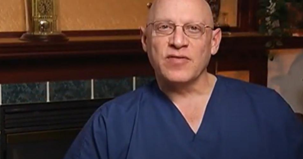 35 år gammel kvinne i sjokk etter 9 år hos gynekolog: Det var hennes far