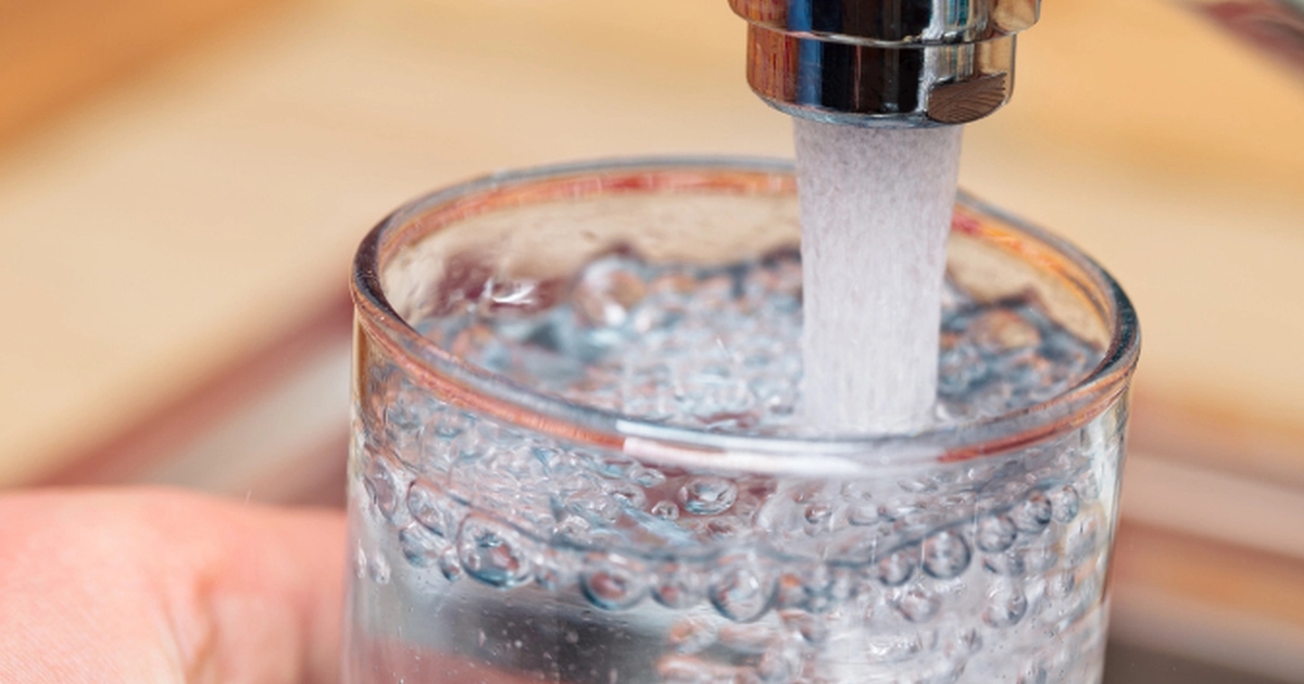 Drik tre liter vand dagligt: Efter en uge vil dette ske med din krop