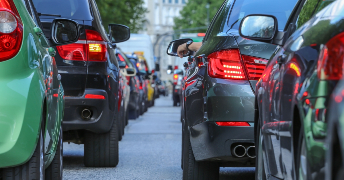 Tidligere stadsarkitekt: Derfor kommer bilerne i byen hurtigere frem ved lavere hastighed