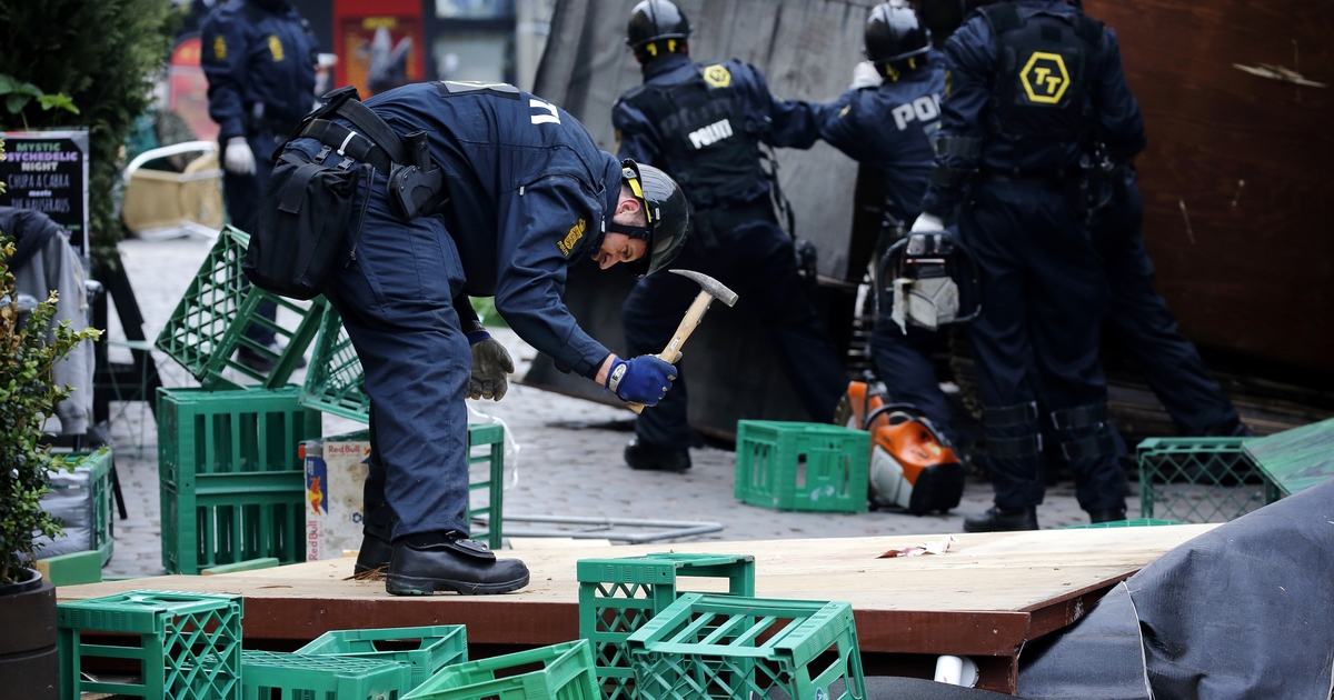 Hashkunder håner betjente efter rydning af Pusher Street