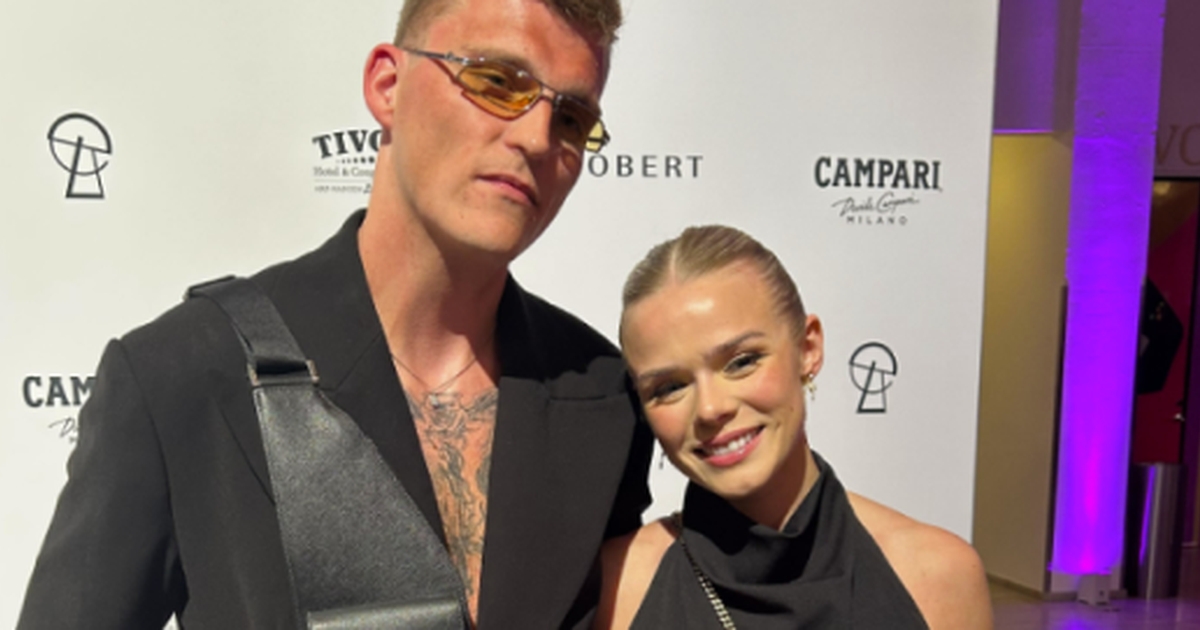 Da Asta Björk gjorde denne simple ting, vidste Sebastian Bull, at hun ...