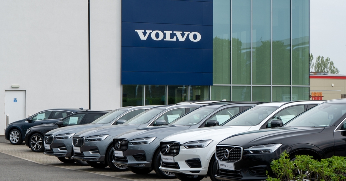 Volvo’s Chinese Shareholder Needs $2.4 Billion Loan