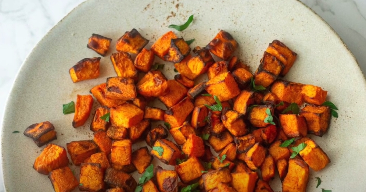 Opskriften alle airfryer-ejere bør kende: Sprøde ristede søde kartofler