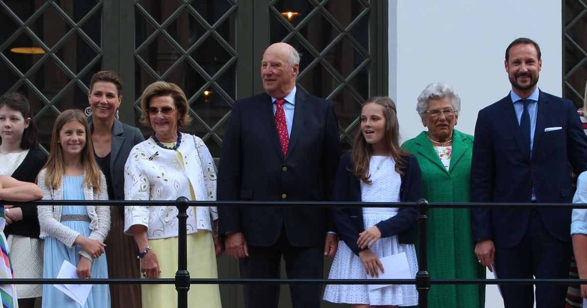 Kongefamilien: Brudd etter 27 år